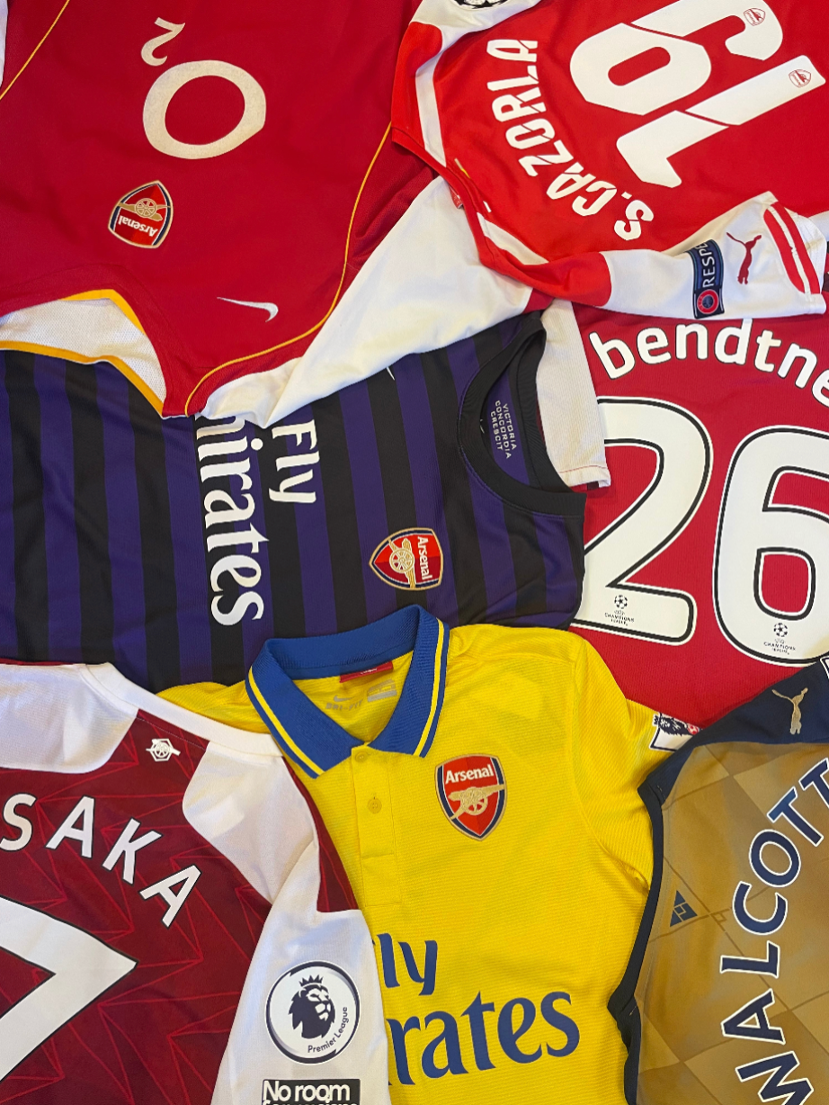 SECONDFOOTBALLSHIRTS - Classic retro football shirts ...